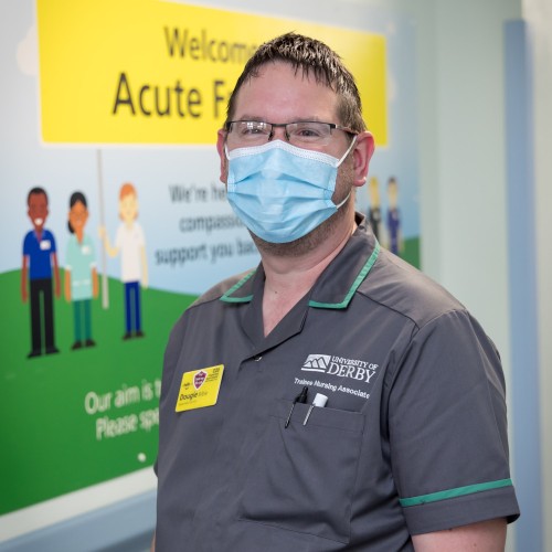 Reintroduction of mask wearing :: Chesterfield Royal Hospital